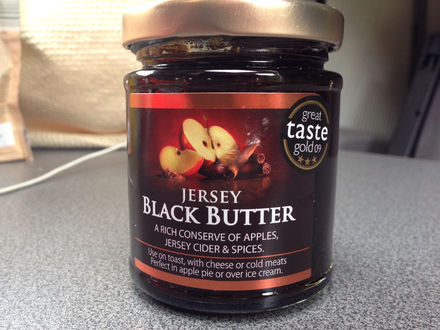 Jersey und: Auf der Jagd nach der berühmten „Jersey Black Butter ...